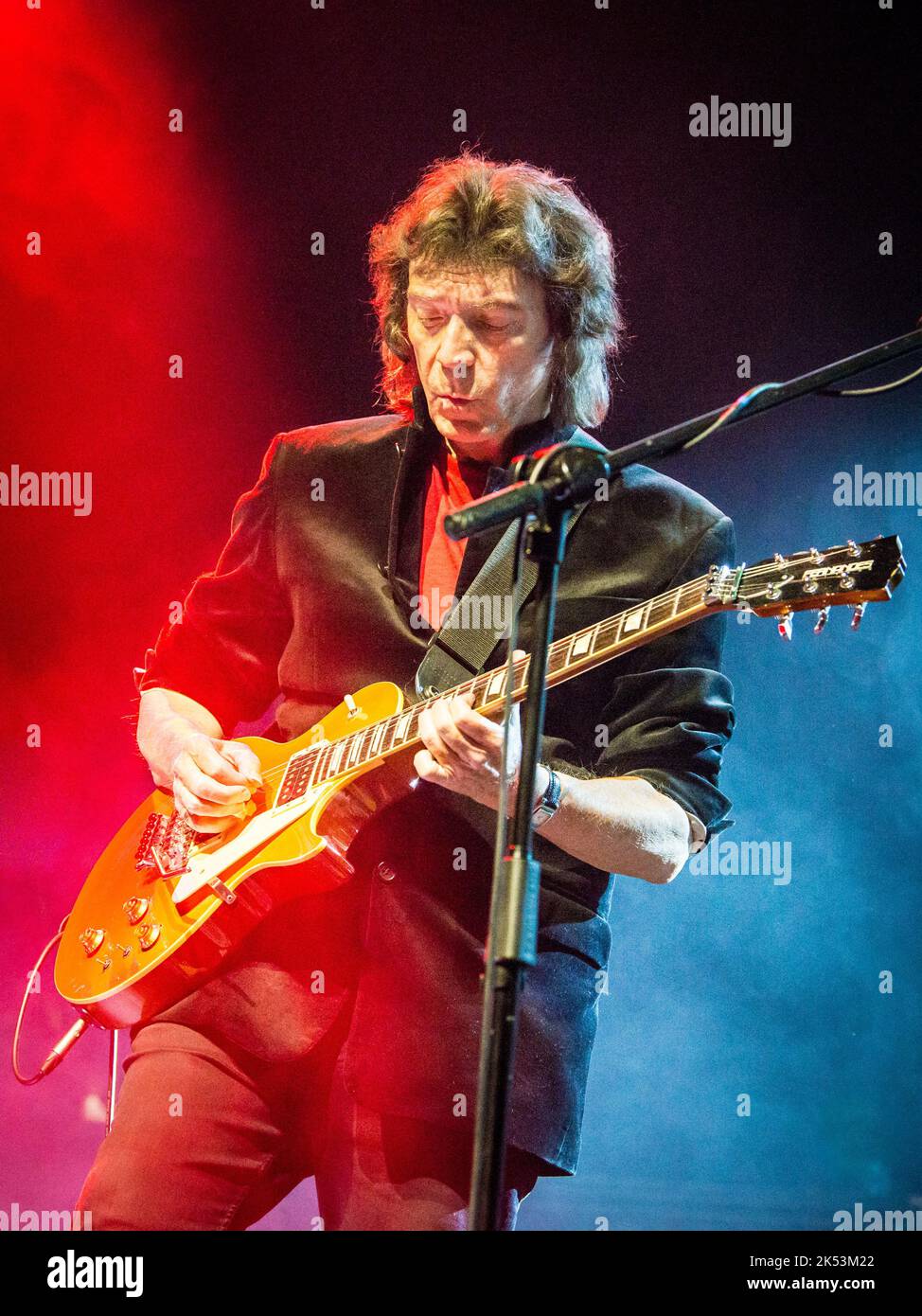 Steve Hackett on guitar Stock Photo - Alamy