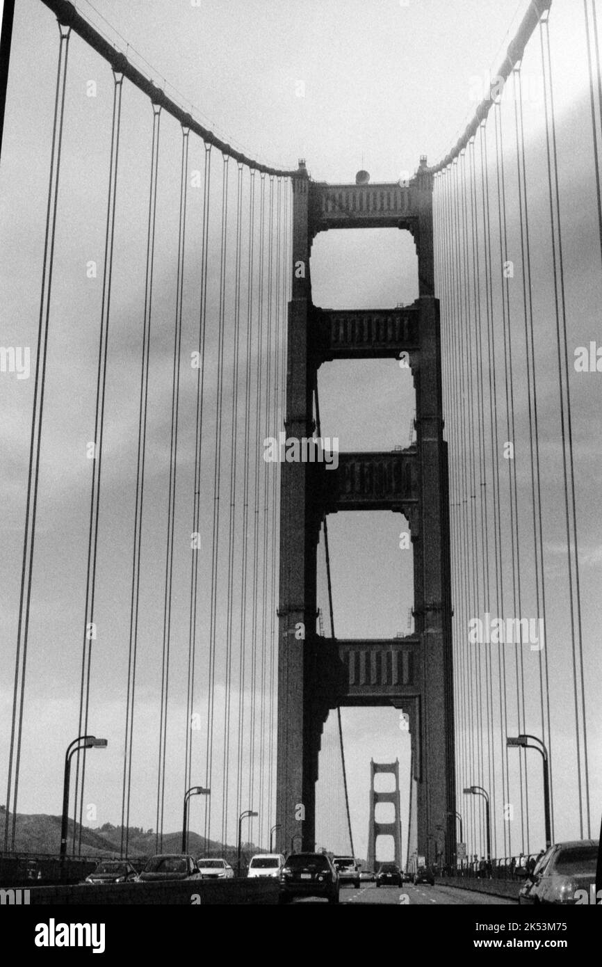 A monochromatic scenery of the Golden Gate Bridge in San Francisco, USA ...