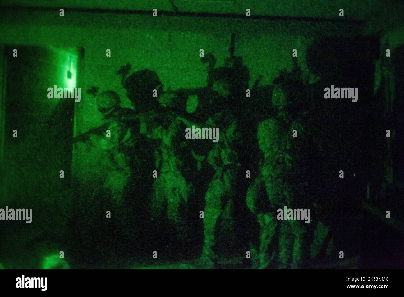 Army best squad hi-res stock photography and images - Alamy