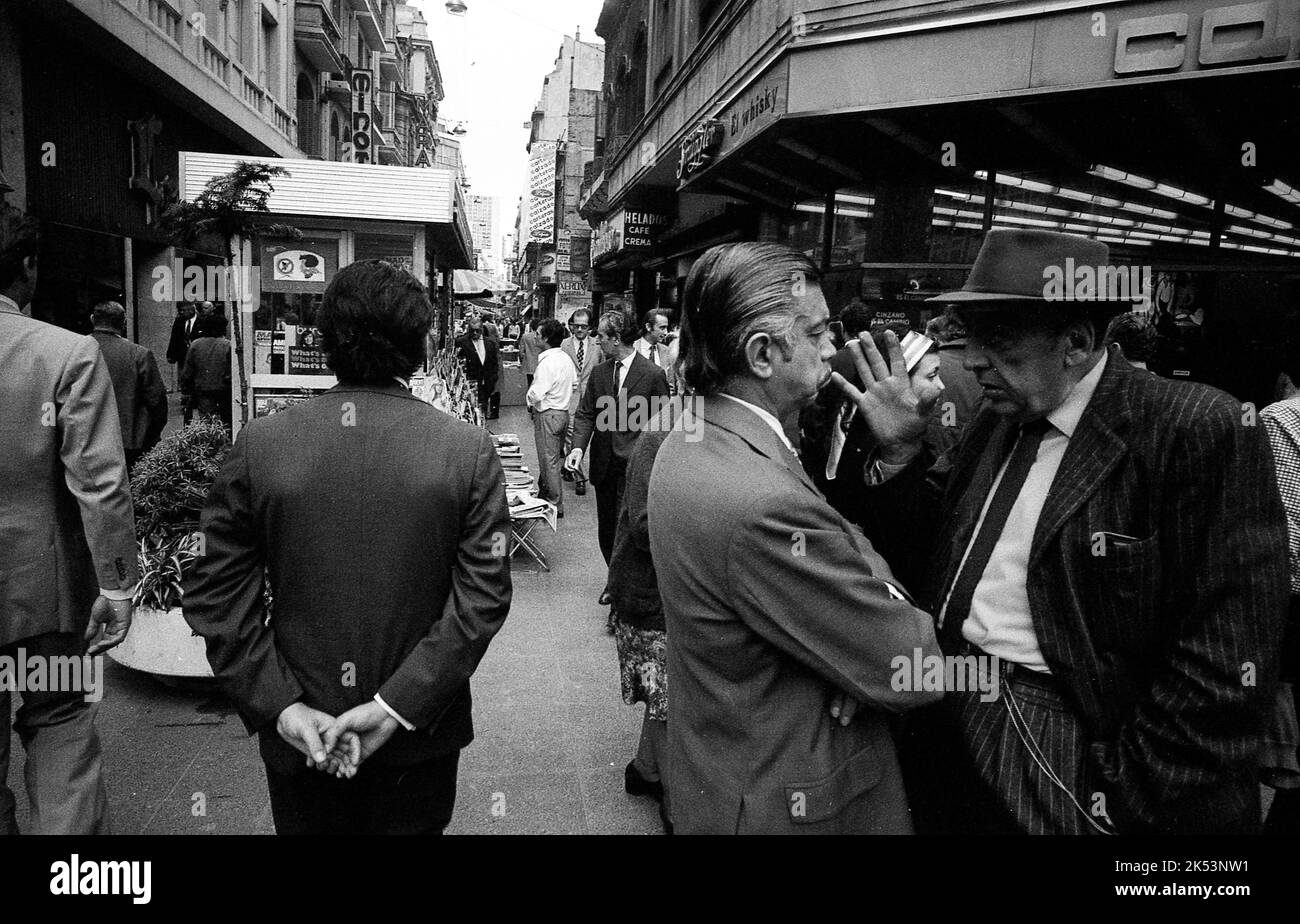 Florida street buenos aires argentina Black and White Stock Photos ...