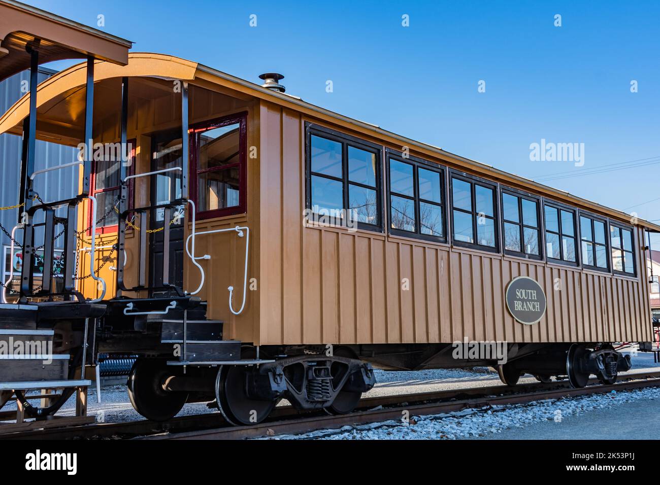 Railroad passenger car wheels hi-res stock photography and images - Alamy
