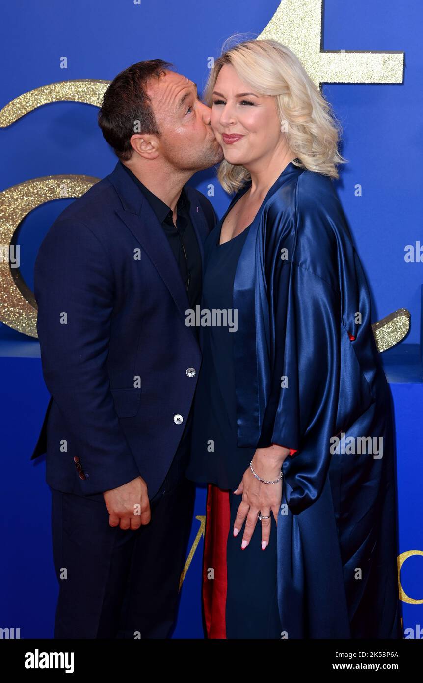 October 5th, 2022. London, UK. Stephen Graham and his wife Hannah ...