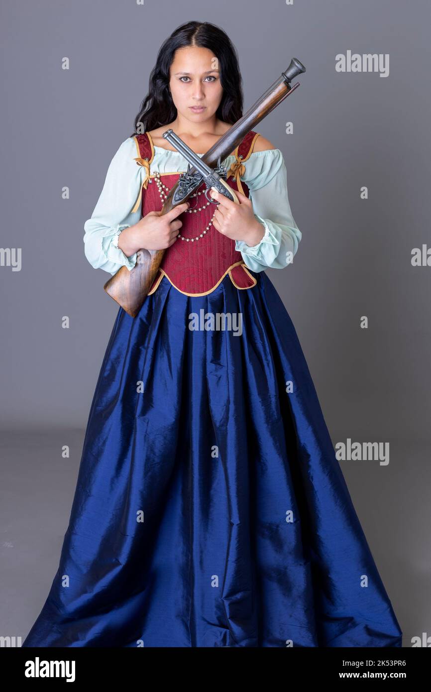 16th century woman with gun hi-res stock photography and images - Alamy