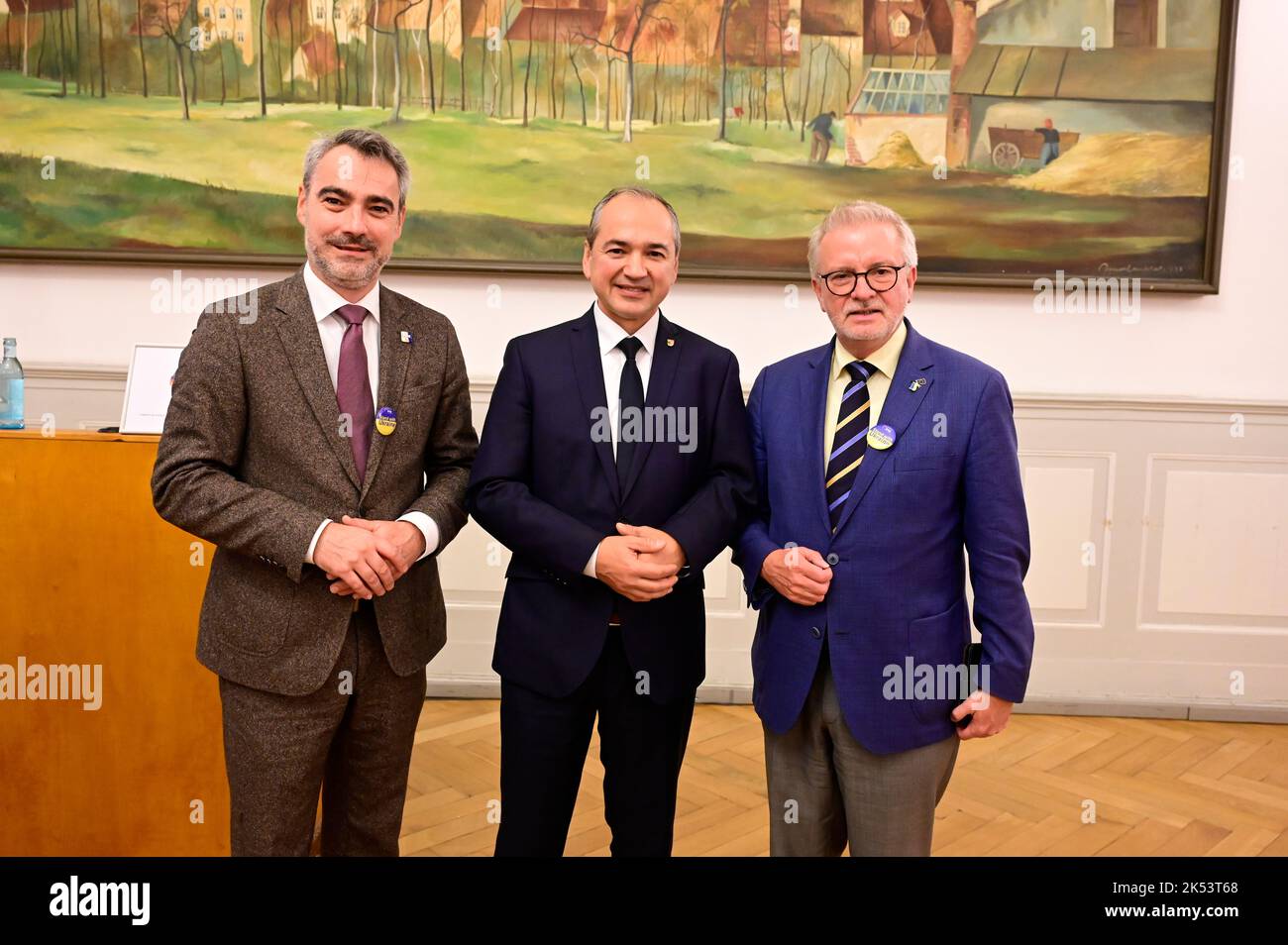 Im Bild: Stephan Rauhut, Octavian Ursu und Michael Gahler. Empfang des ...