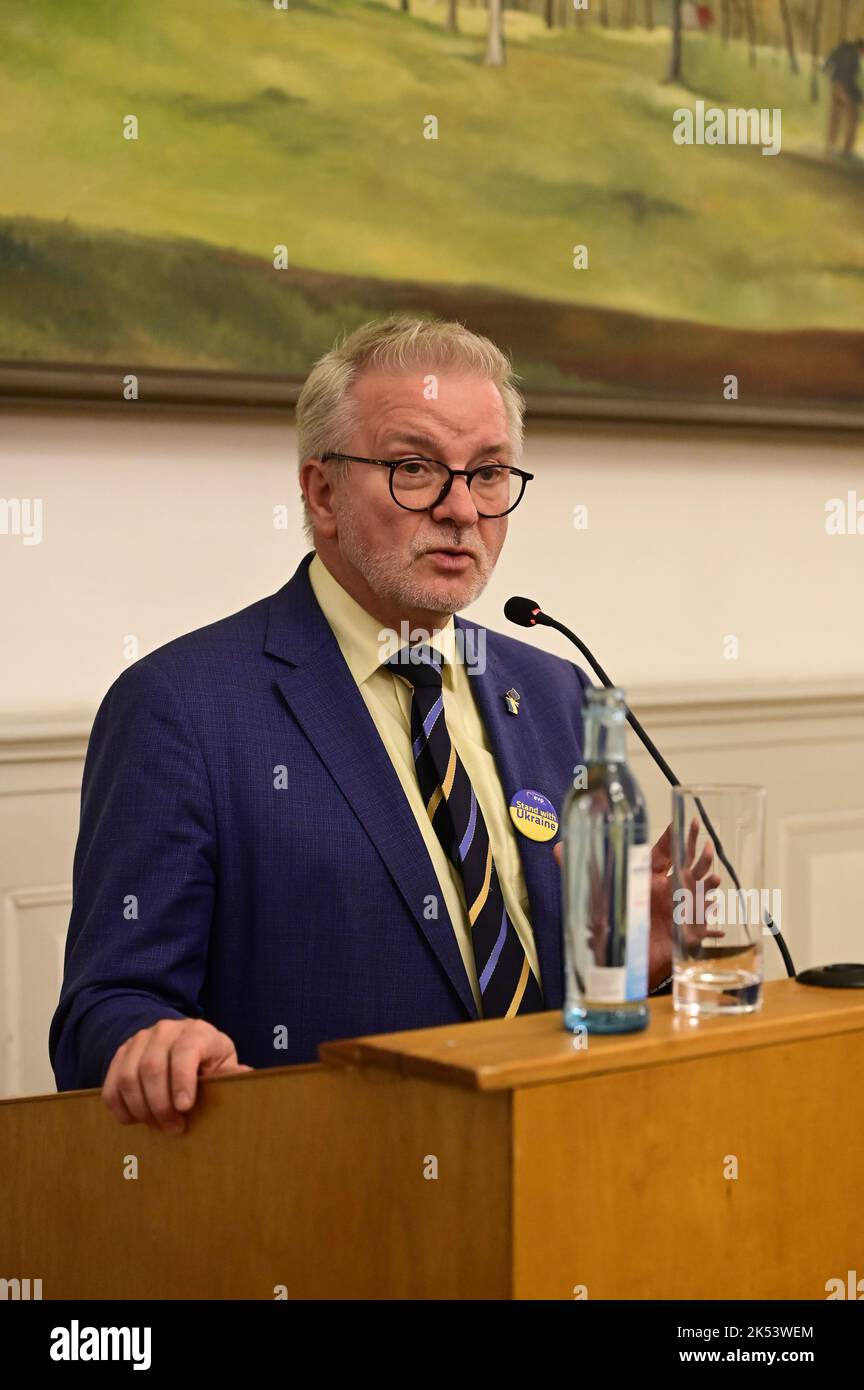 Im Bild: Michael Gahler. Empfang des Bundeskongress der Paneuropa ...