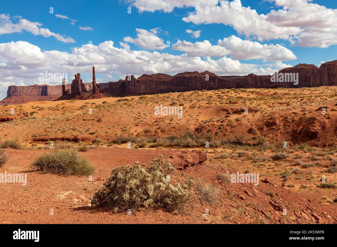 Monument Valley Utah desert landscape Stock Photo - Alamy