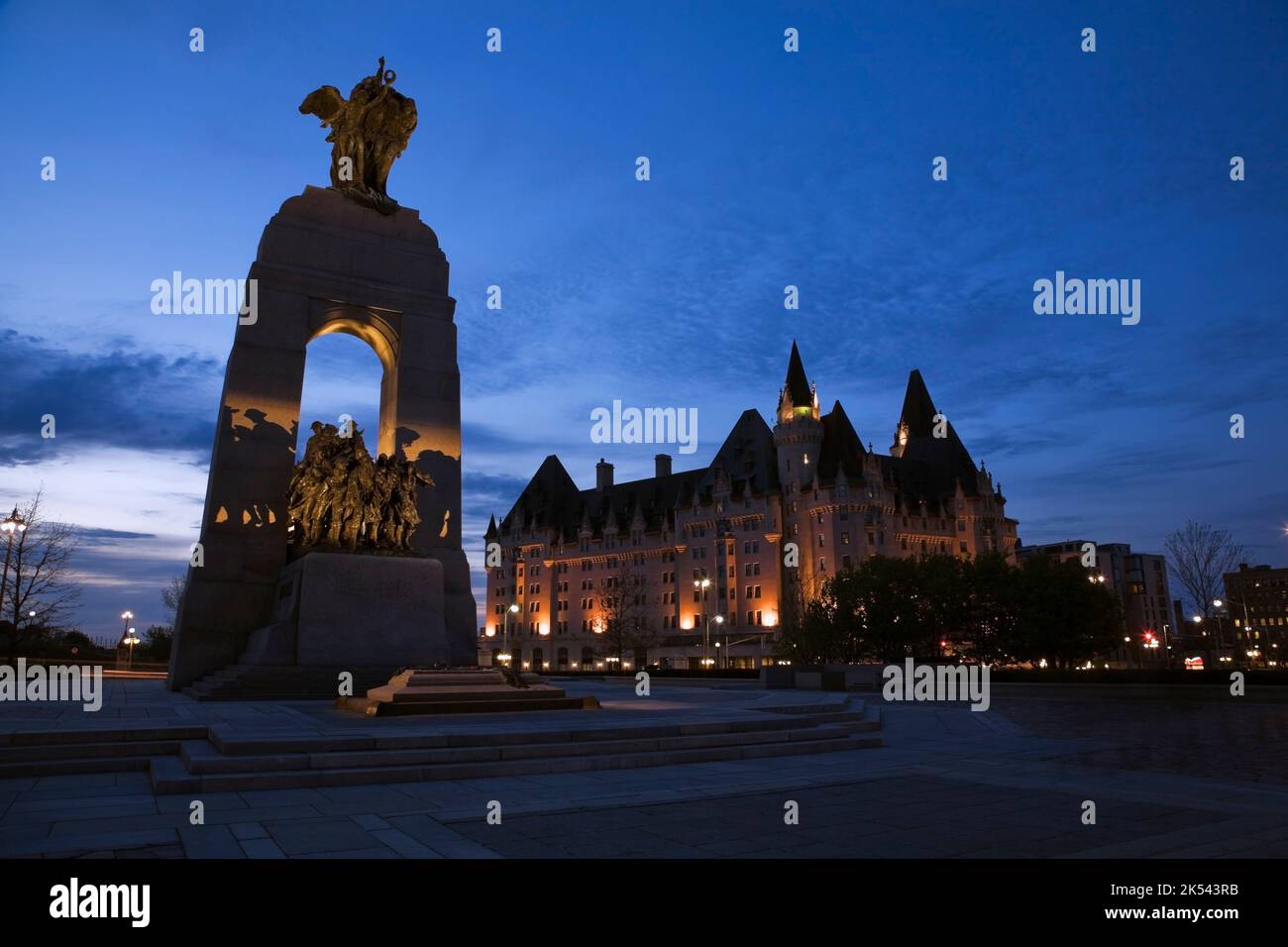National War Memorial monument and Chateau Laurier at dusk, Ottawa ...