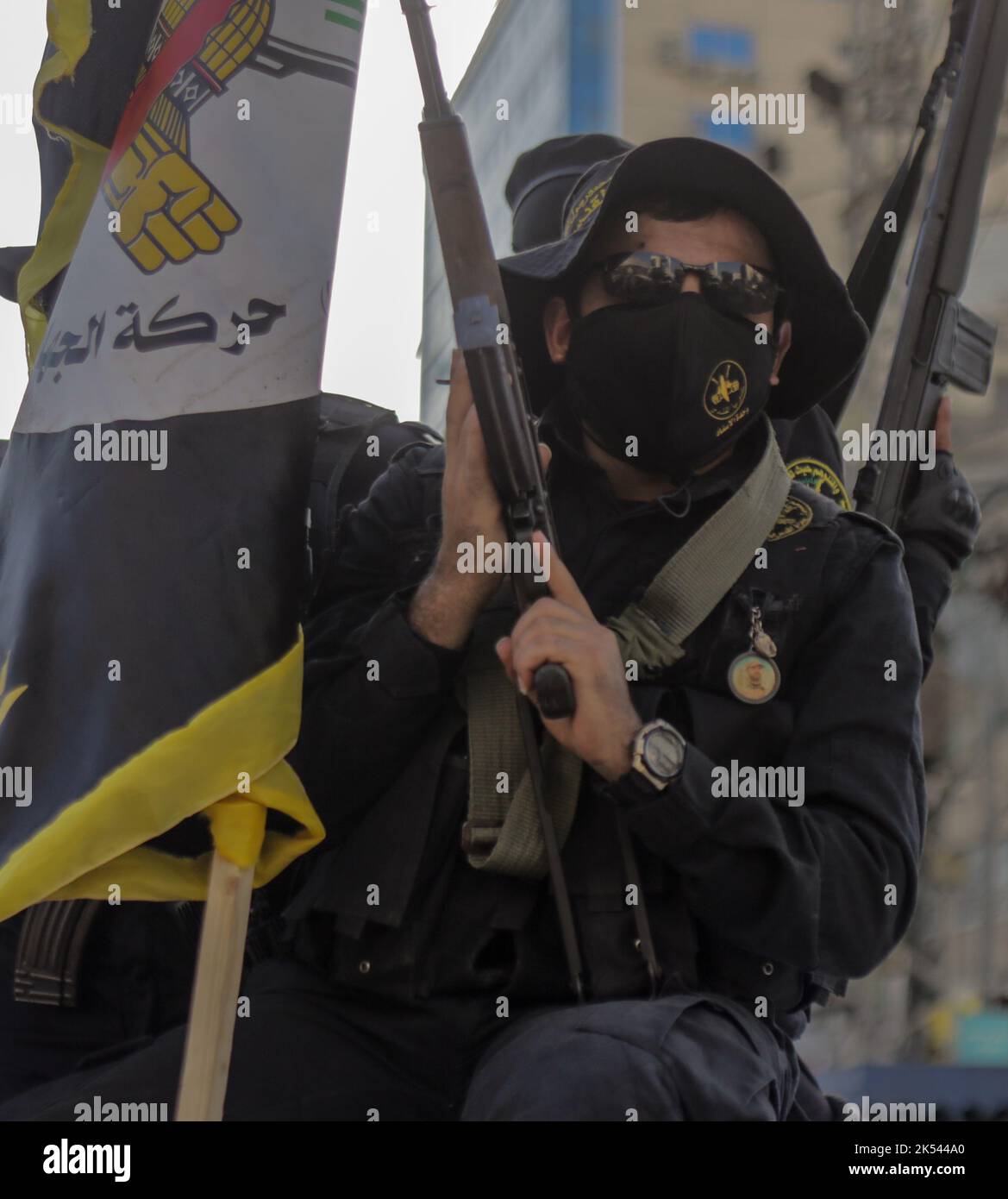 An armed fighter from Saraya al-Quds, the military wing of Islamic ...