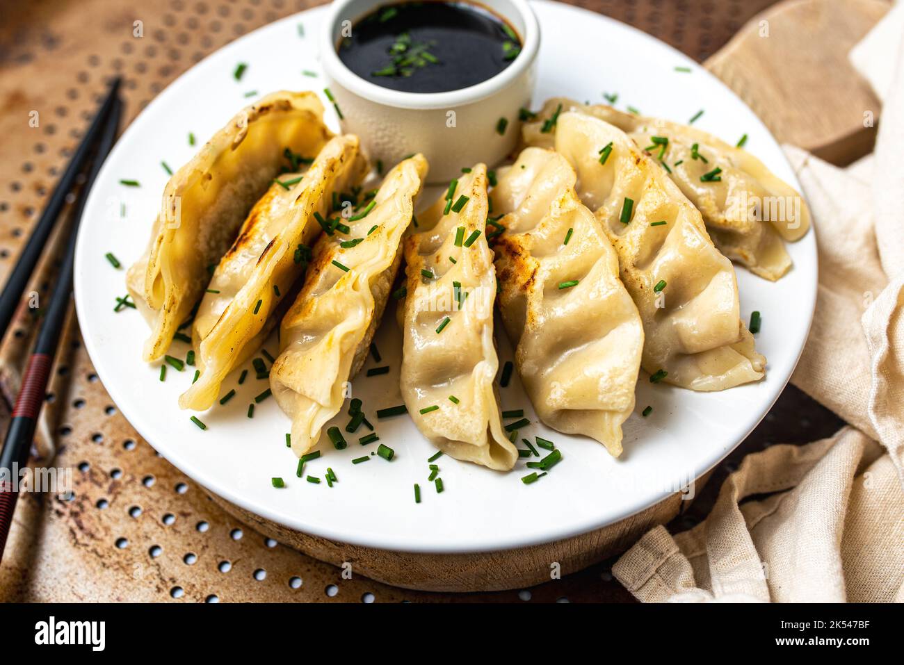 Korean pot stickers hi-res stock photography and images - Alamy