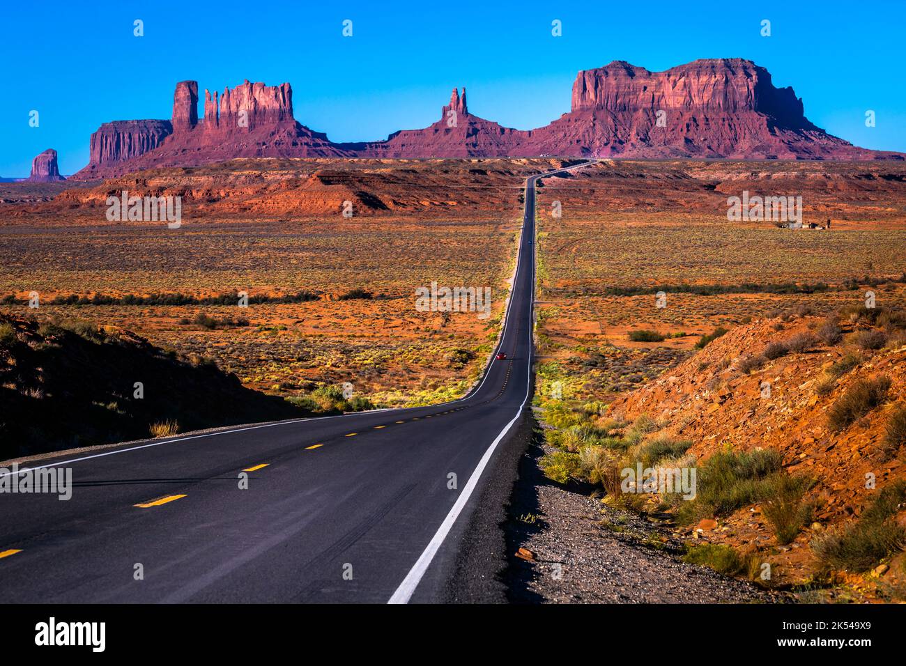 Highway 163 monument valley road hi-res stock photography and images ...