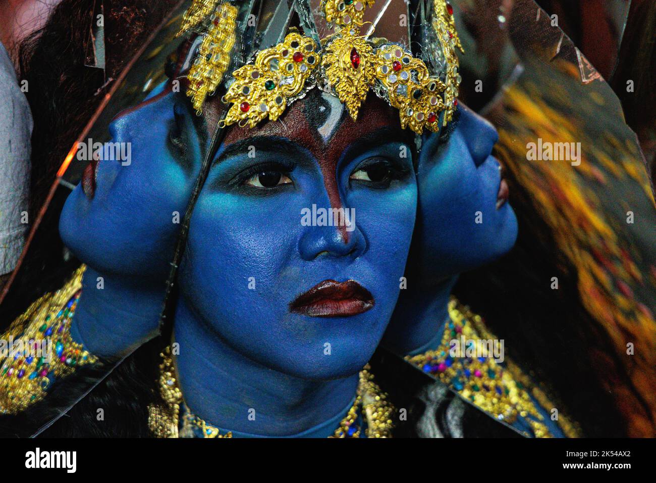Bangkok, Thailand. 05th Oct, 2022. A Hindu-Brahman believer makes up ...