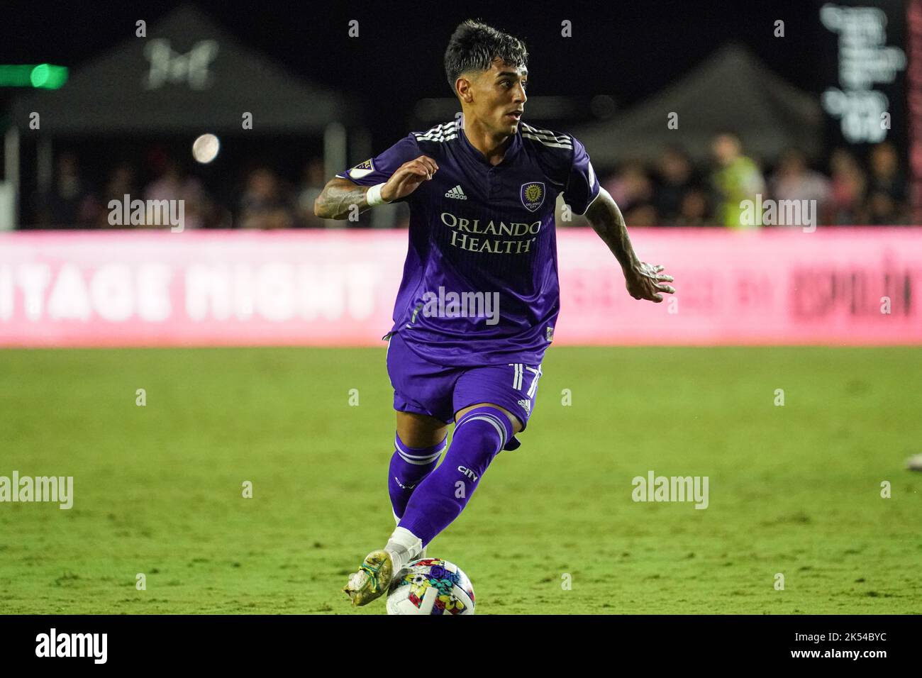 Drv pink stadium hi-res stock photography and images - Alamy