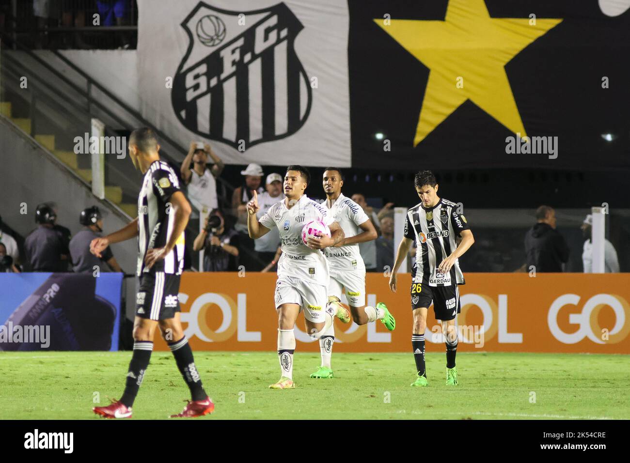SP - Santos - 10/05/2022 - BRAZILIAN A 2022 - SANTOS X ATLETICO-MG - Marcos Leonardo Santos ...