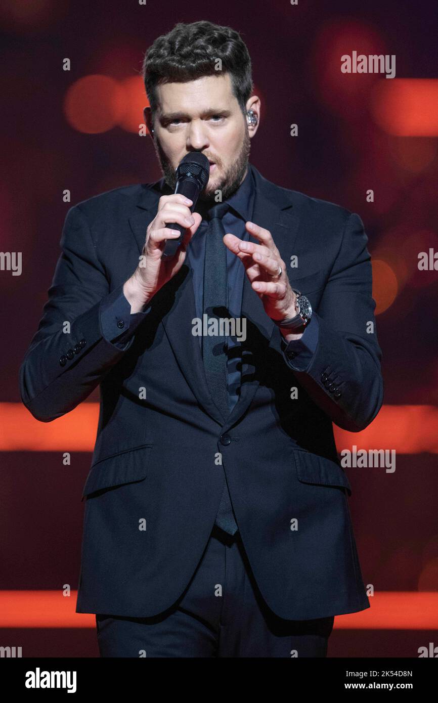 Calgary, Canada. 04th Oct, 2022. Michael Bublé performs on stage during ...