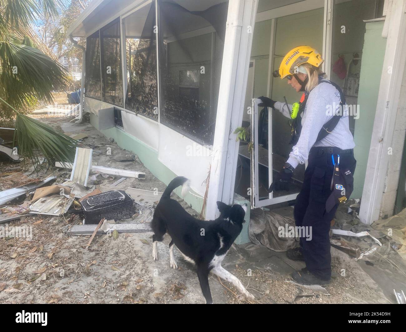 Members fema search rescue team hi-res stock photography and images - Alamy