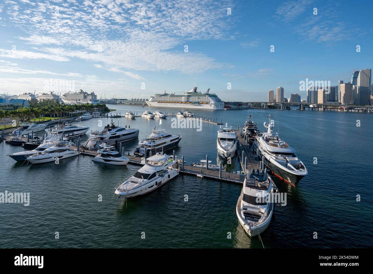Yachts docked at Yacht Haven Grande marina on Jungle Island with cruise ...