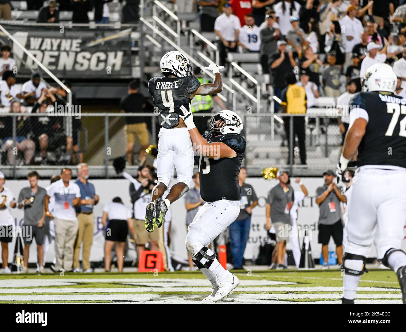 73 19 1 4 hi-res stock photography and images - Alamy