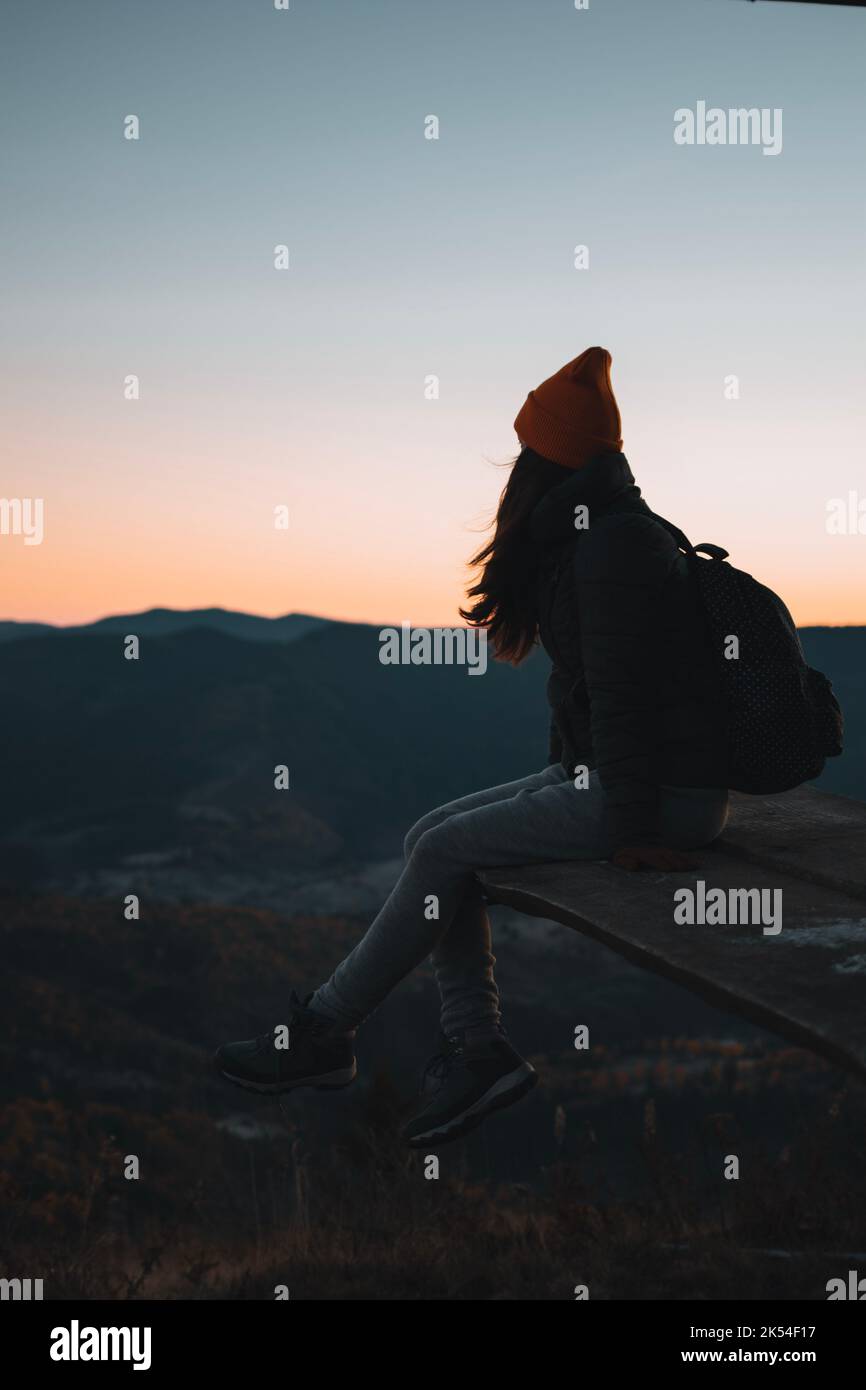 Back view from behind back view tourist hi-res stock photography and ...