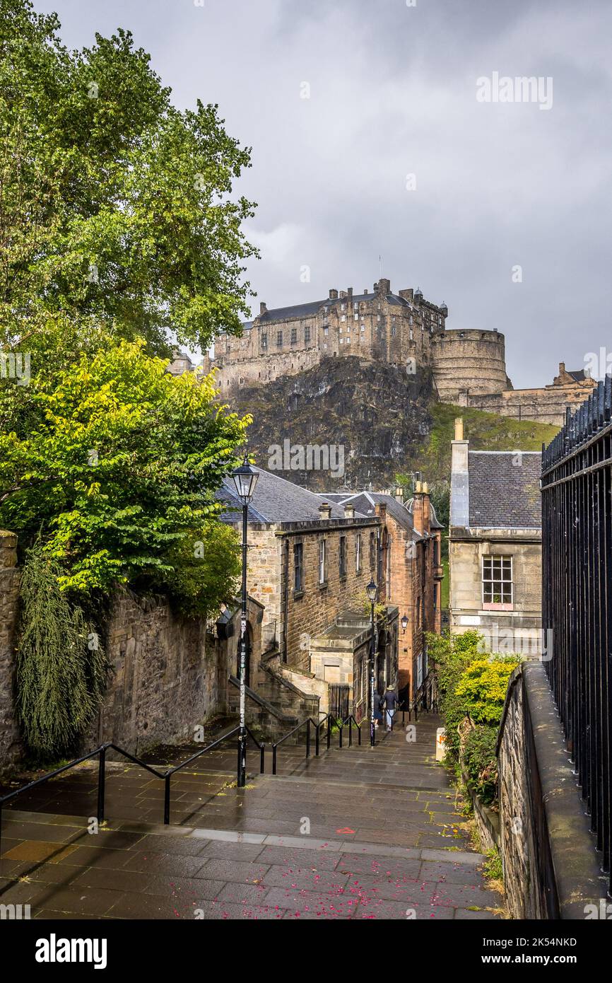 The Vennel Steps with the view of Edinburgh castle, Edinburgh, Scotland ...