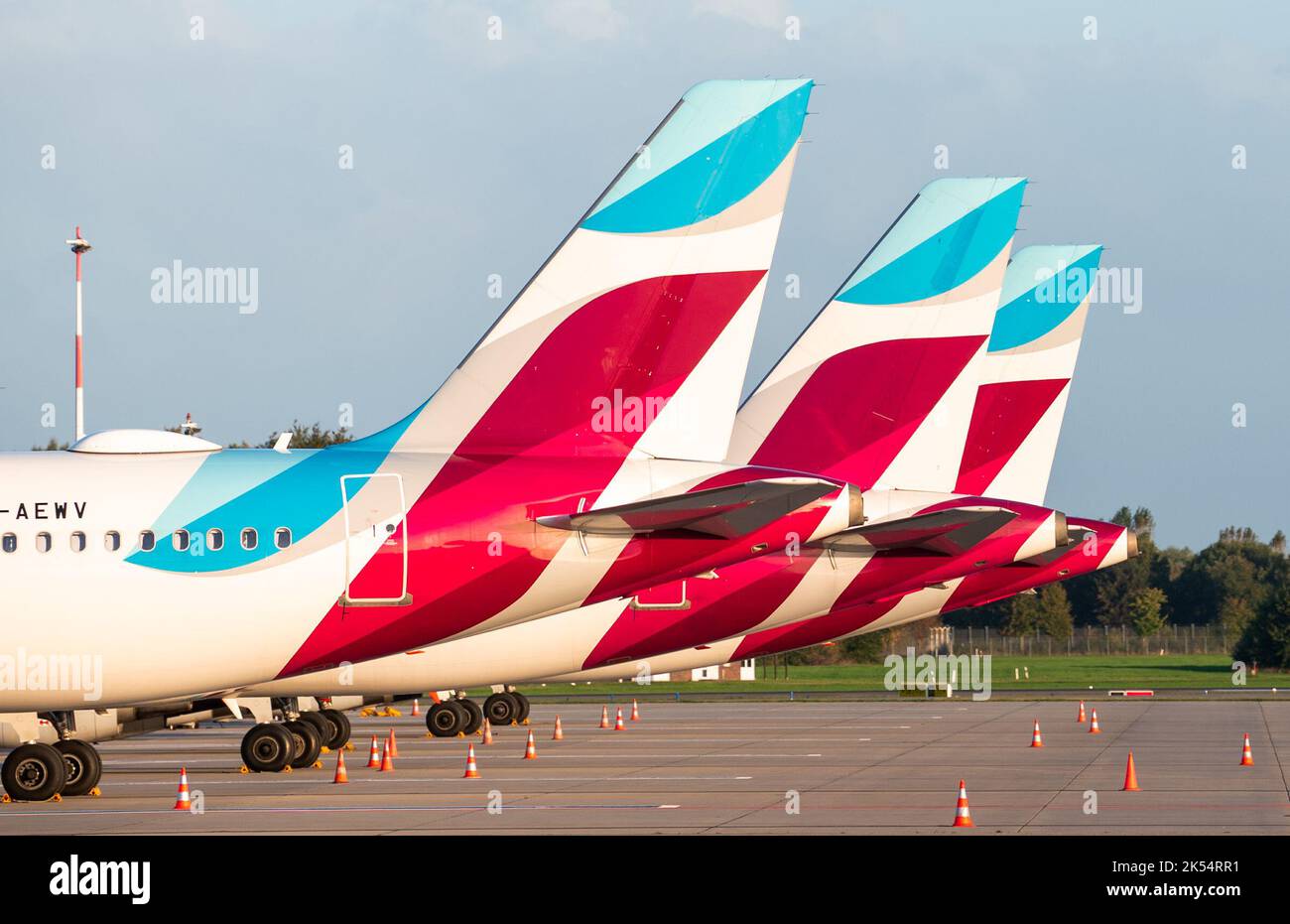 Hamburg, Germany. 06th Oct, 2022. Aircraft of the airline Eurowings are ...