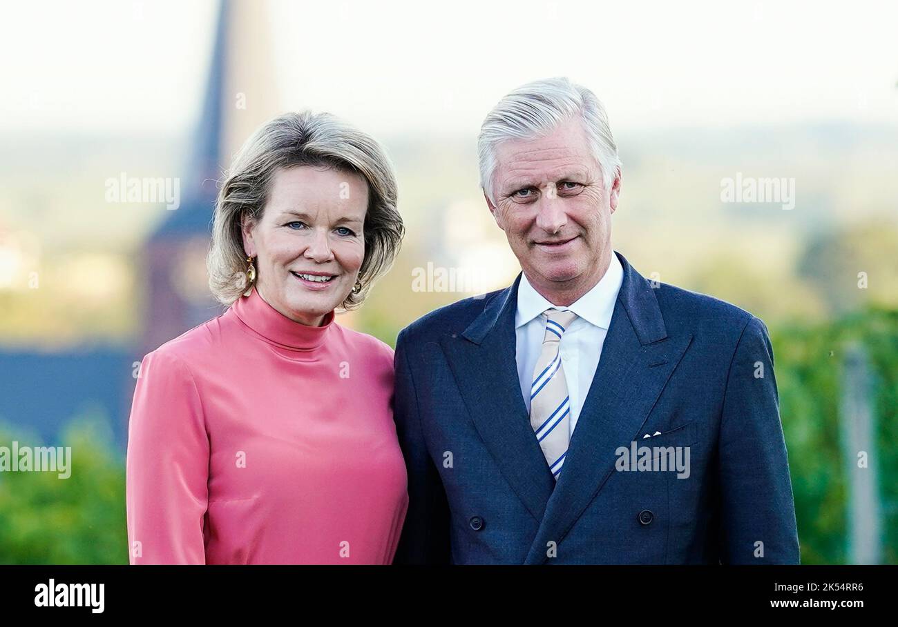 King philippe queen mathilde portrait hi-res stock photography and ...
