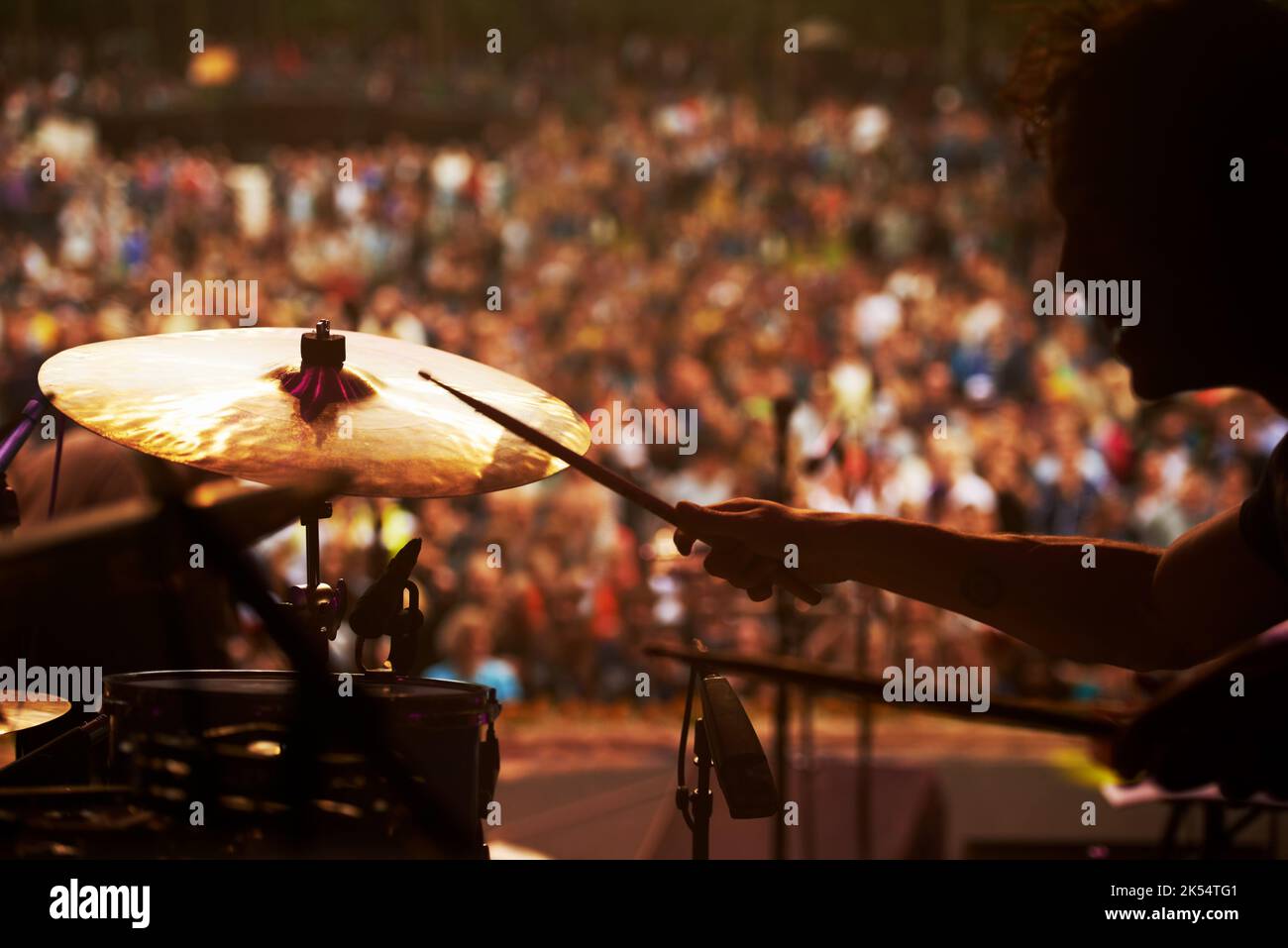 Outdoor concert stage lighting hi-res stock photography and images - Alamy