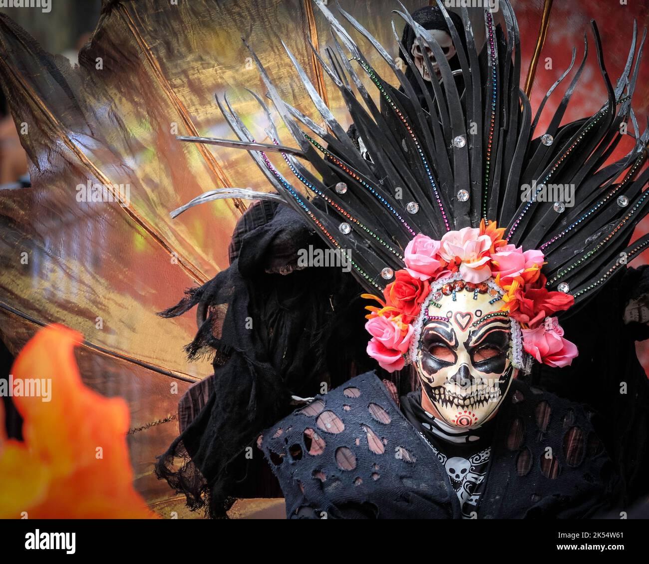 Dia de muertos procession hi-res stock photography and images - Alamy