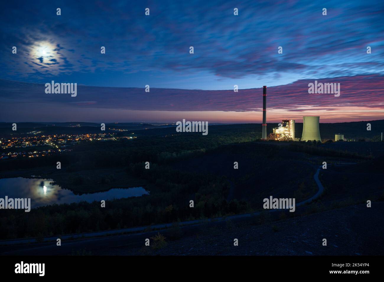 Quierschied, Germany. 03rd Oct, 2022. The Steag power plant Quierschied ...