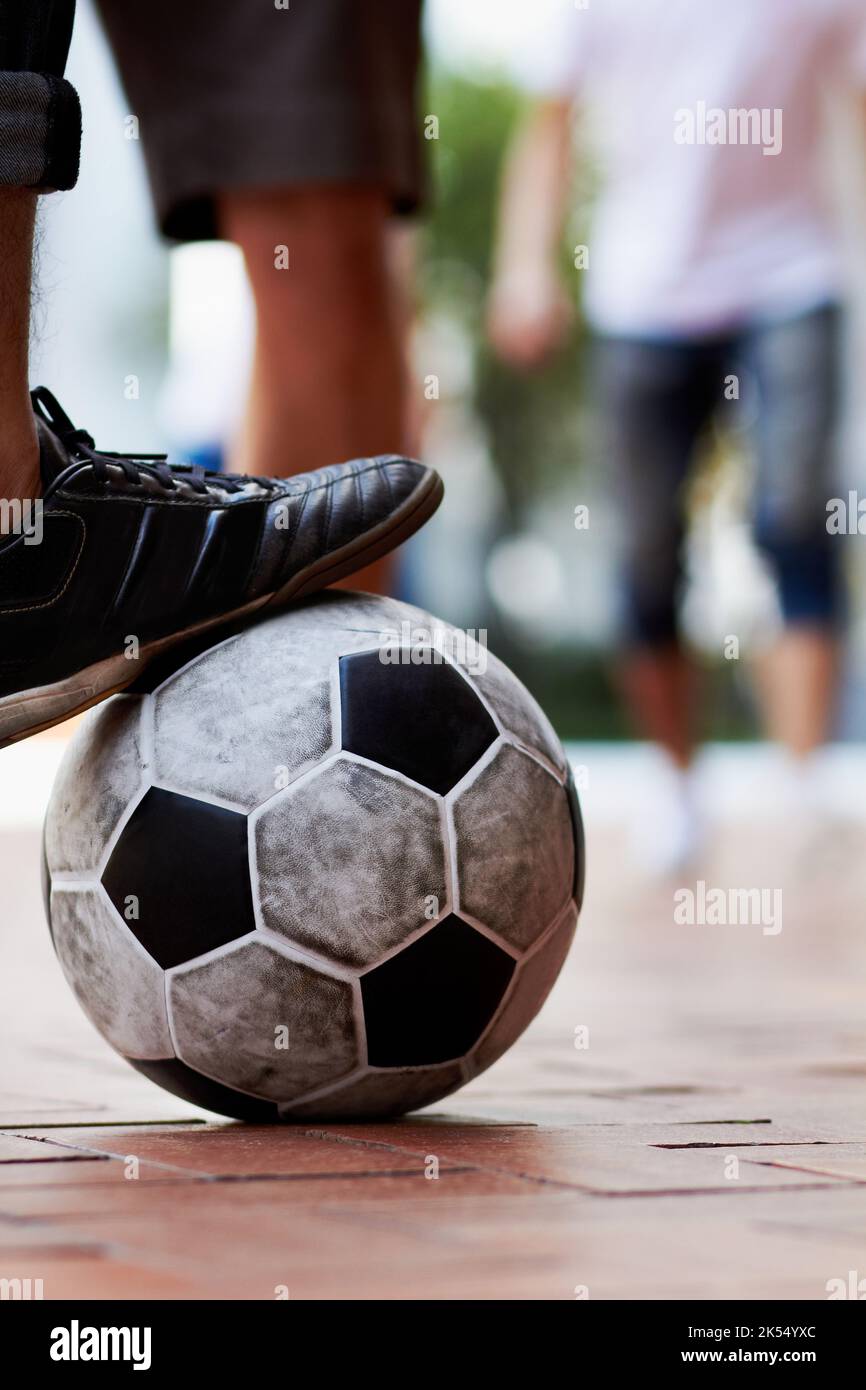 Soccer football player standing feet hi-res stock photography and ...