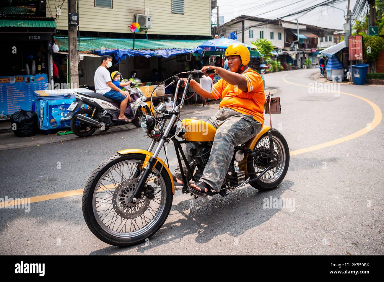 Fat man on motorcycle hi-res stock photography and images - Alamy