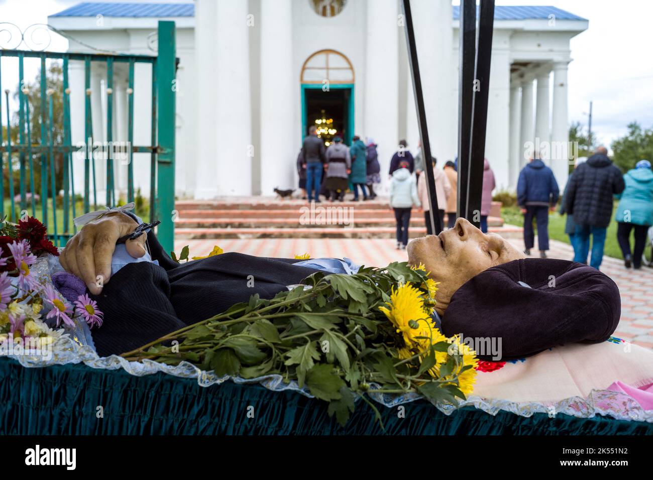 The procession with the deceased arrived at the church. Funeral ...