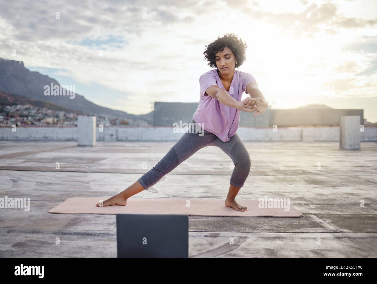 India girl laptop hi-res stock photography and images - Alamy