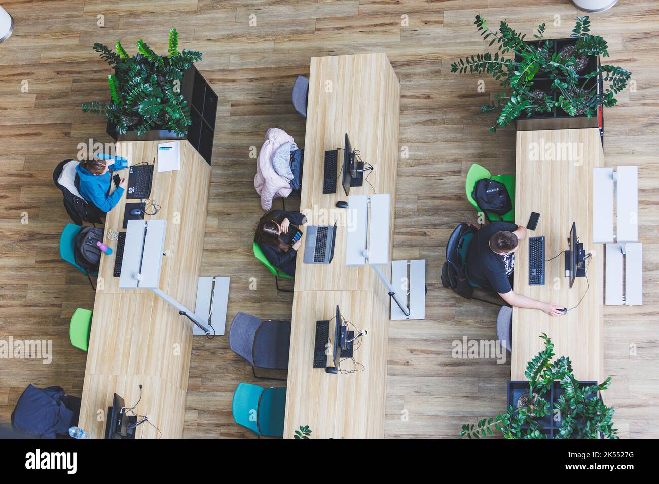 Uk teen library hi-res stock photography and images - Alamy