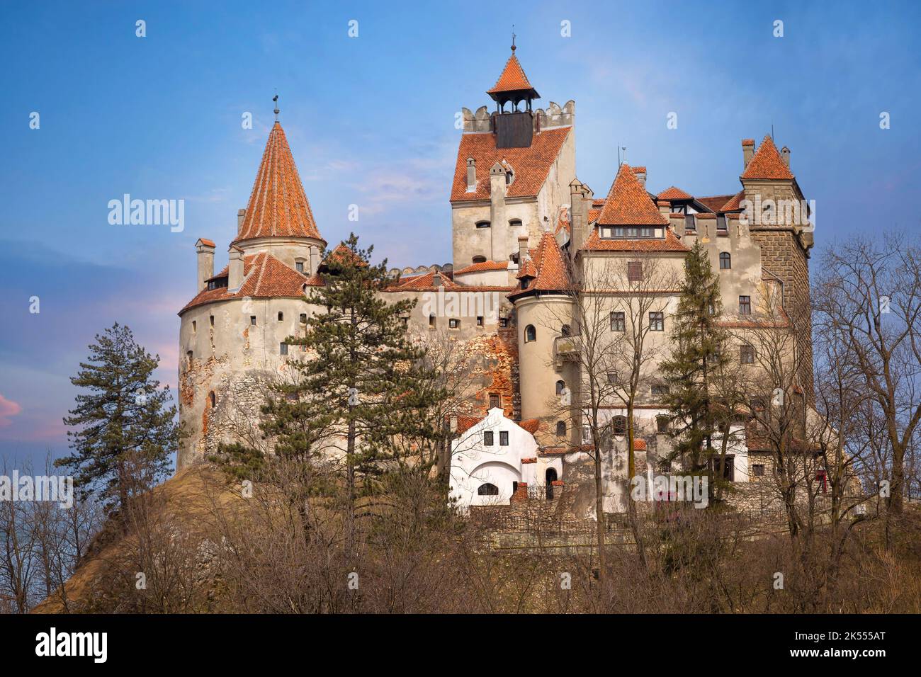 Beautiful panoramic view of Dracula Bran medieval castle in the dusk ...
