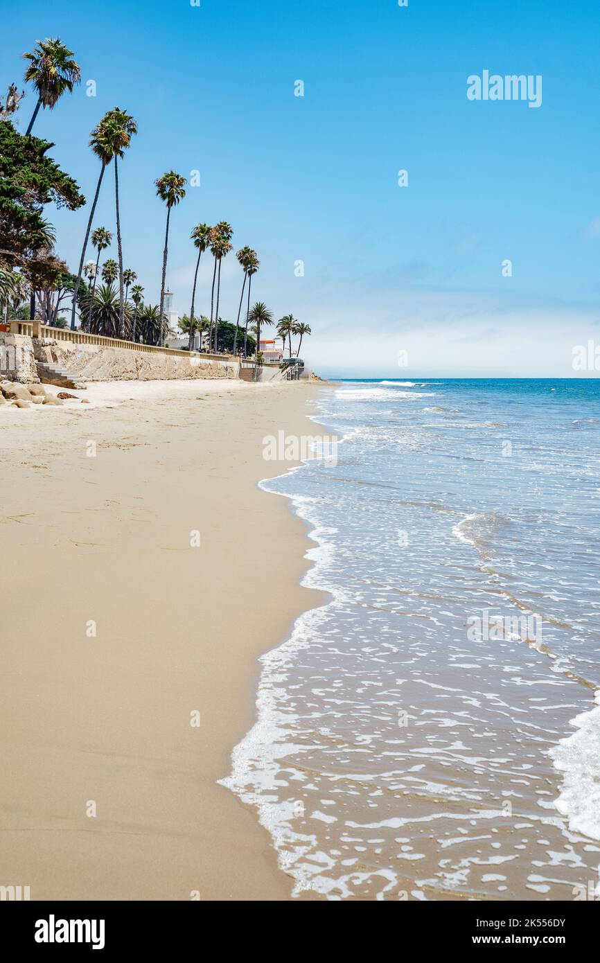 Butterfly beach idyllic holiday in Santa barbara California USA ...