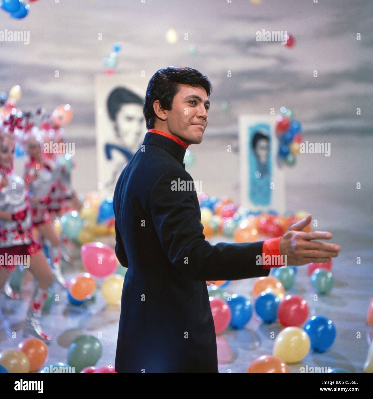 Rex Gildo, deutscher Schauspieler und Schlagersänger, bei einem ...