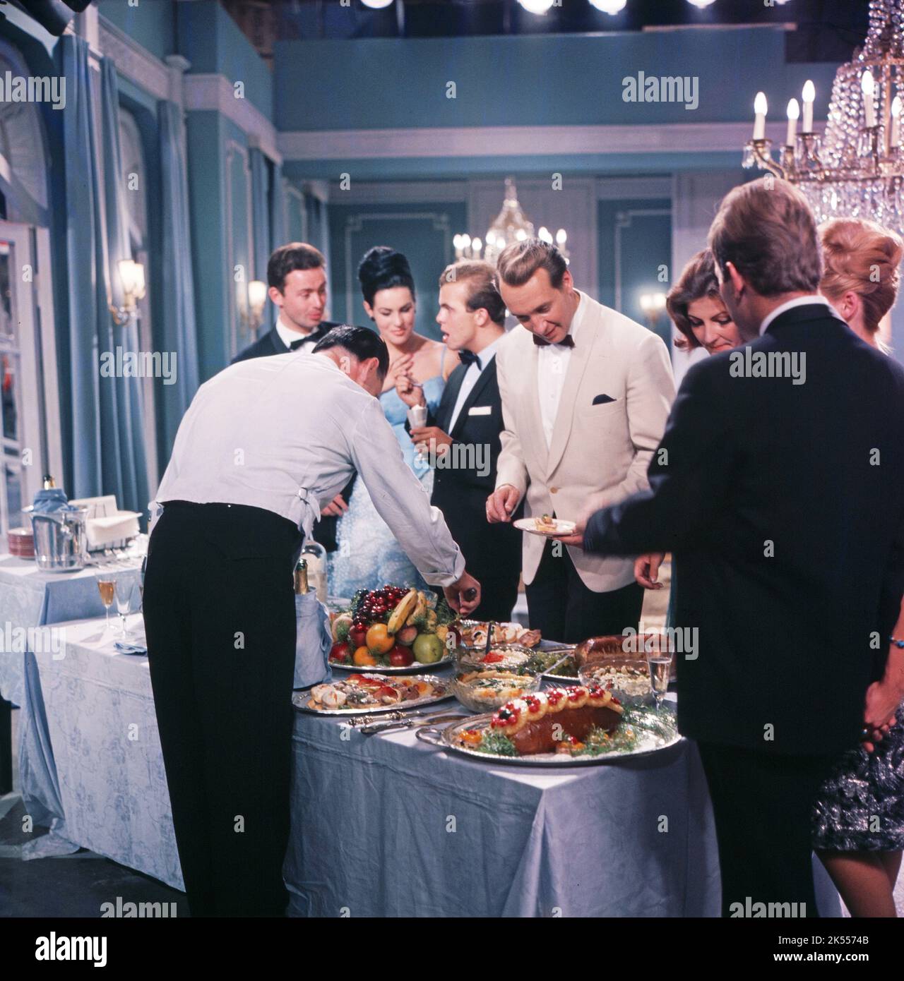 1960s tv dinner hi-res stock photography and images - Alamy