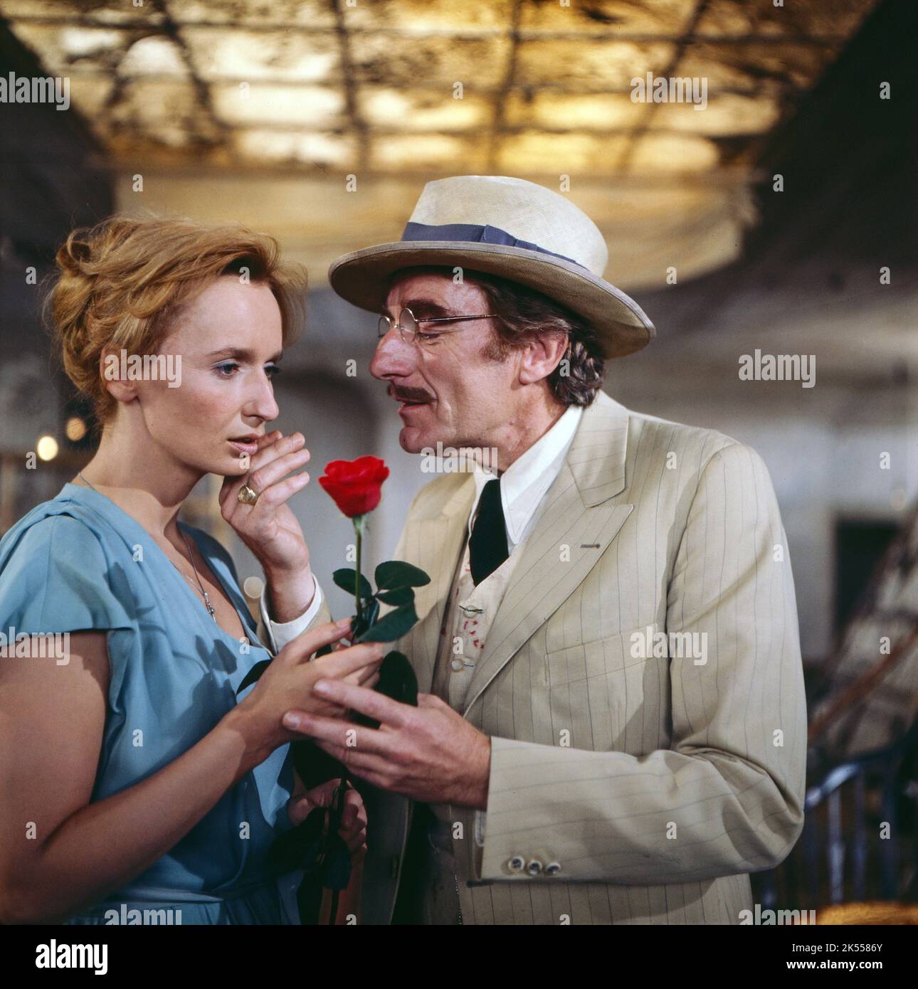 Dona Rosita oder Die Sprache der Blumen, Fernsehfilm nach dem Stück von ...