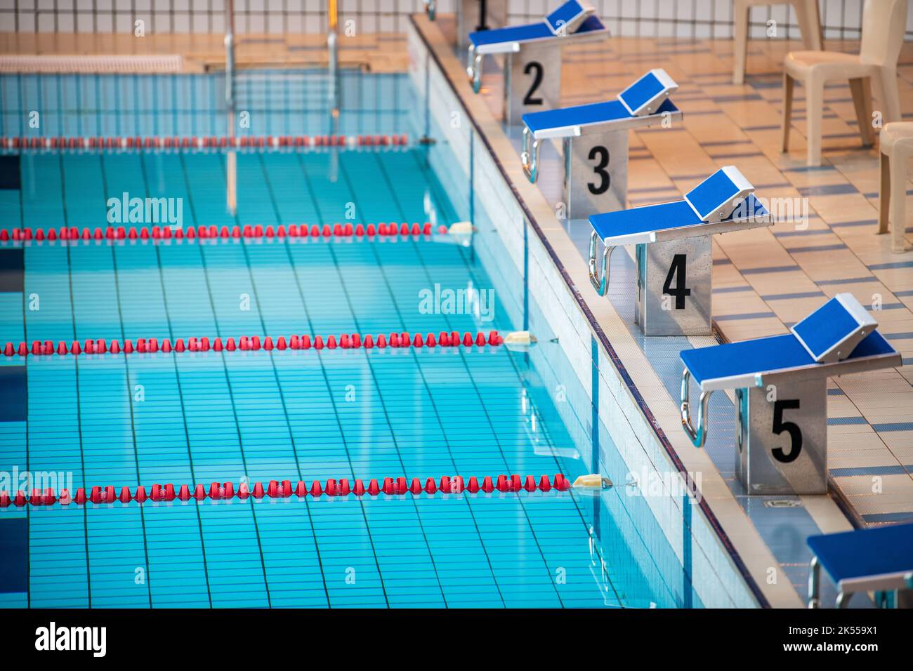 Lines in a swimming pool basin Stock Photo - Alamy
