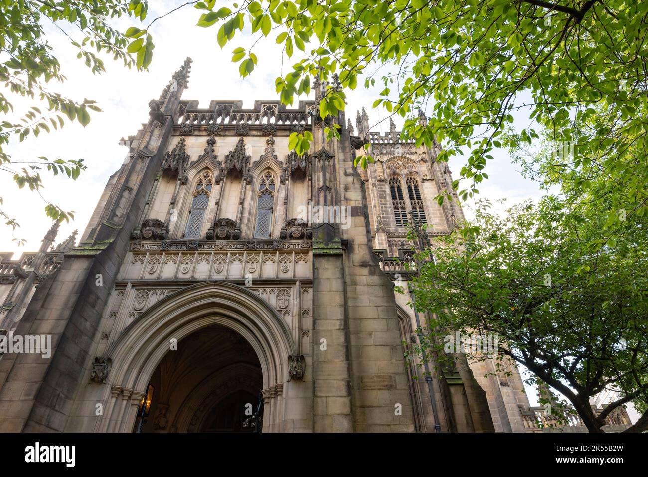 Manchester manchester cathedral hi-res stock photography and images - Alamy