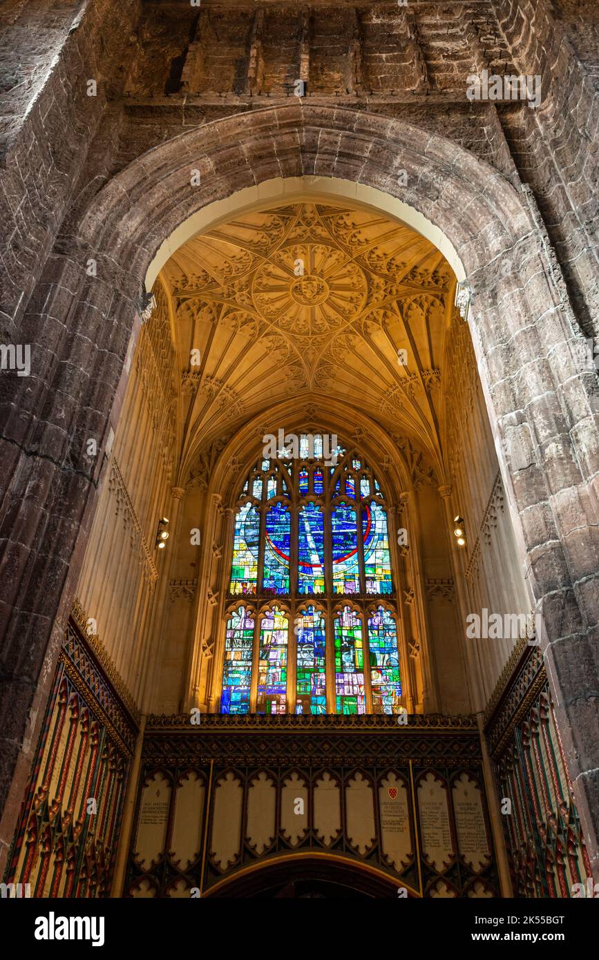 Beautiful interior of Manchester Cathedral, England. Stained glass ...