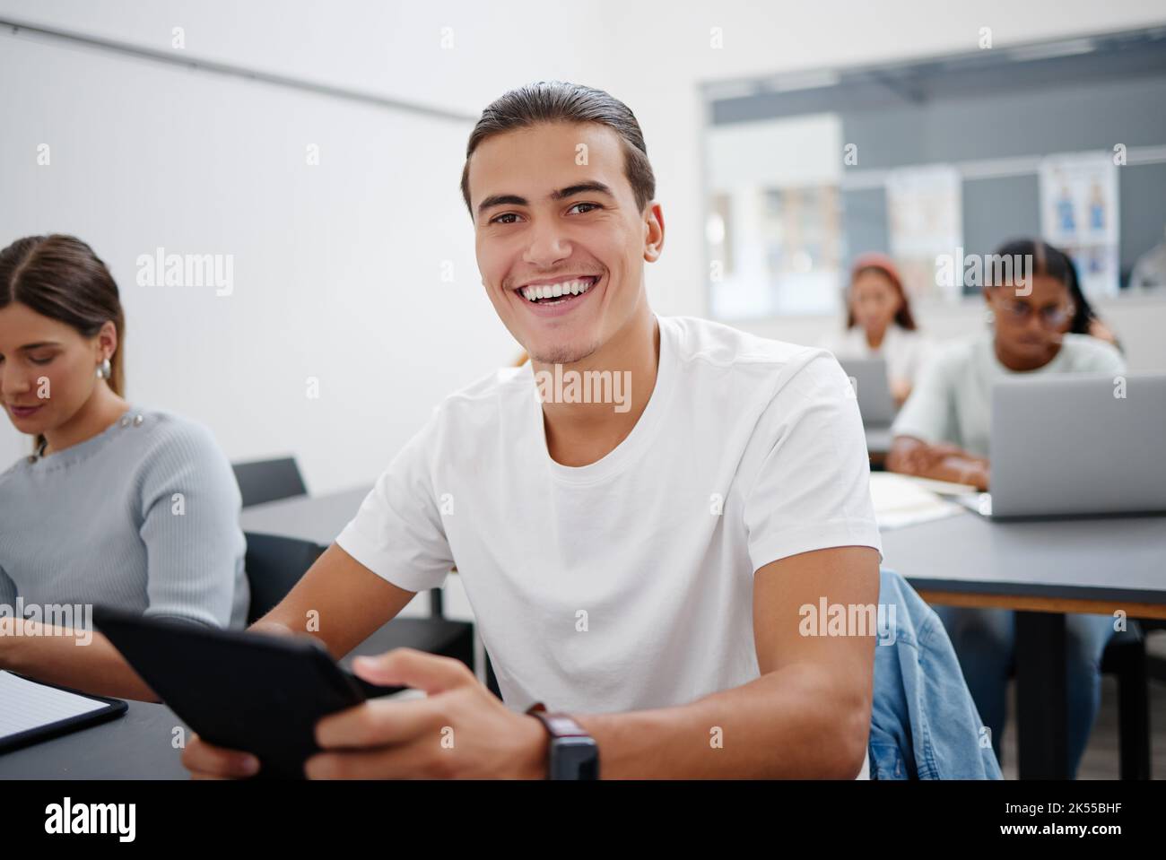 Digital classroom hi-res stock photography and images - Alamy