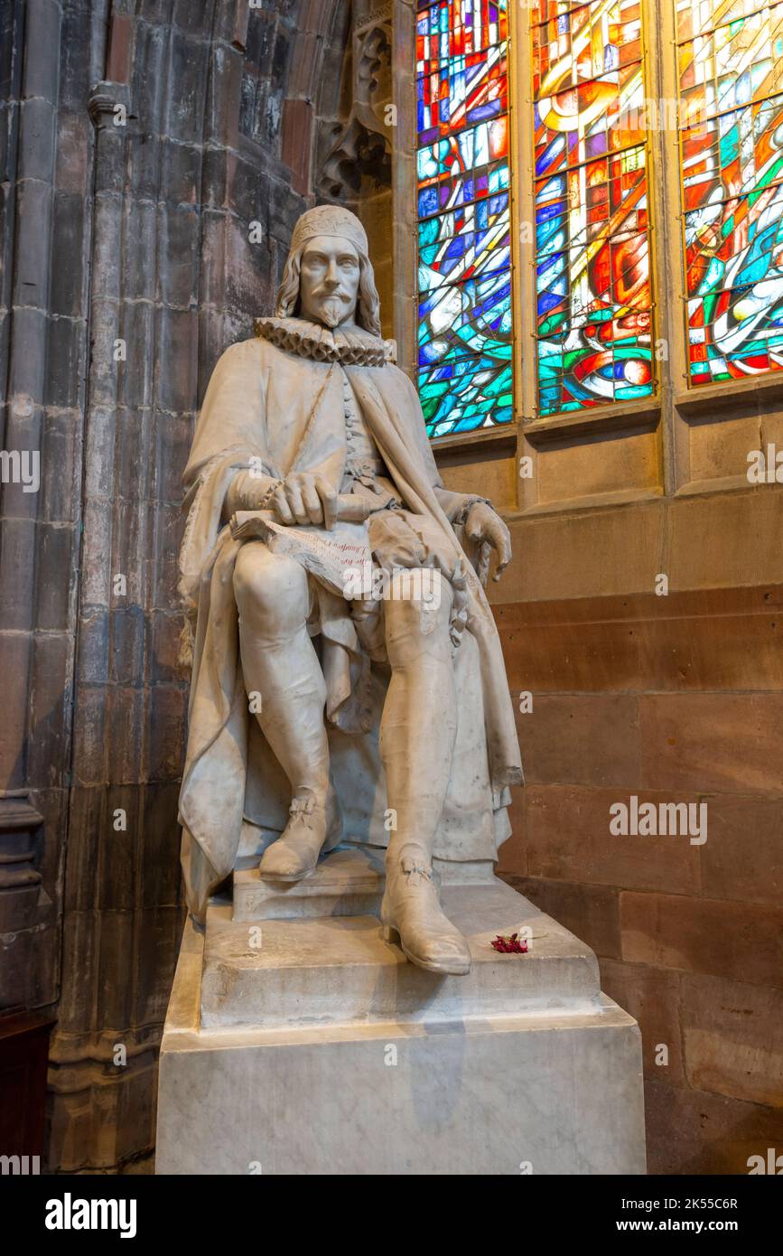 Statue of Humphrey Chetham patron of Chethams school and library in ...