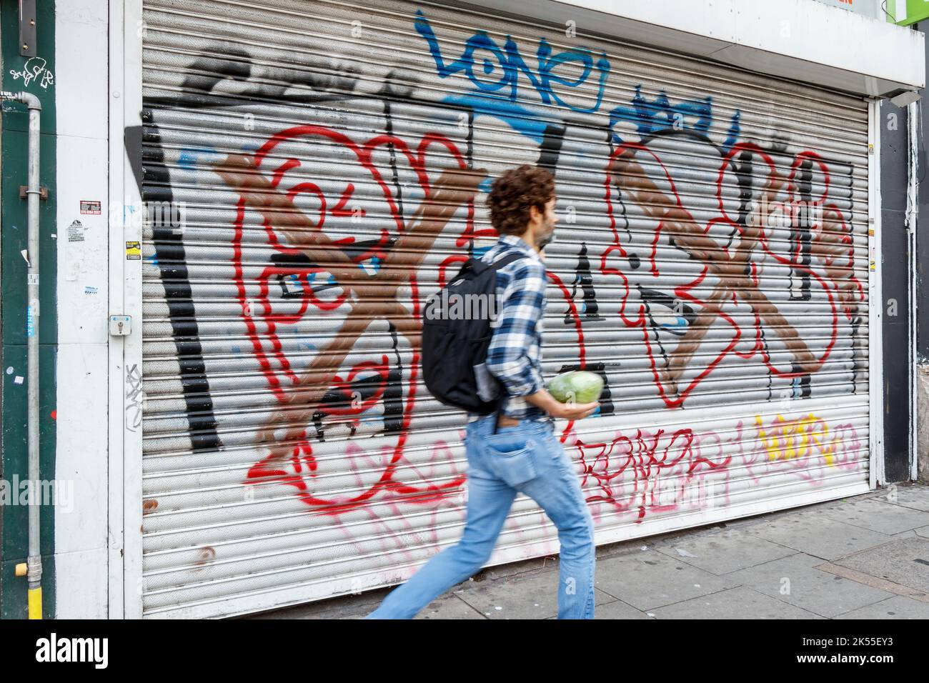 Vandalised shutter hi-res stock photography and images - Alamy