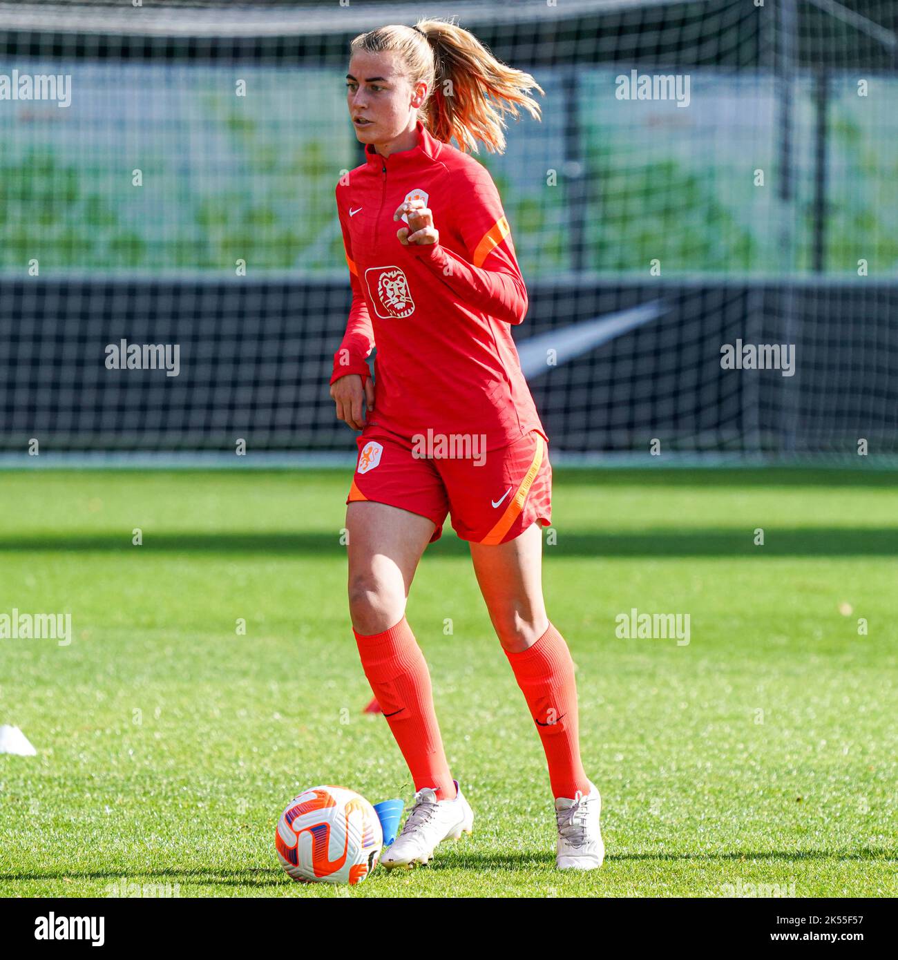 ZEIST, NETHERLANDS - OCTOBER 6: Jill Roord of The Netherlands during ...