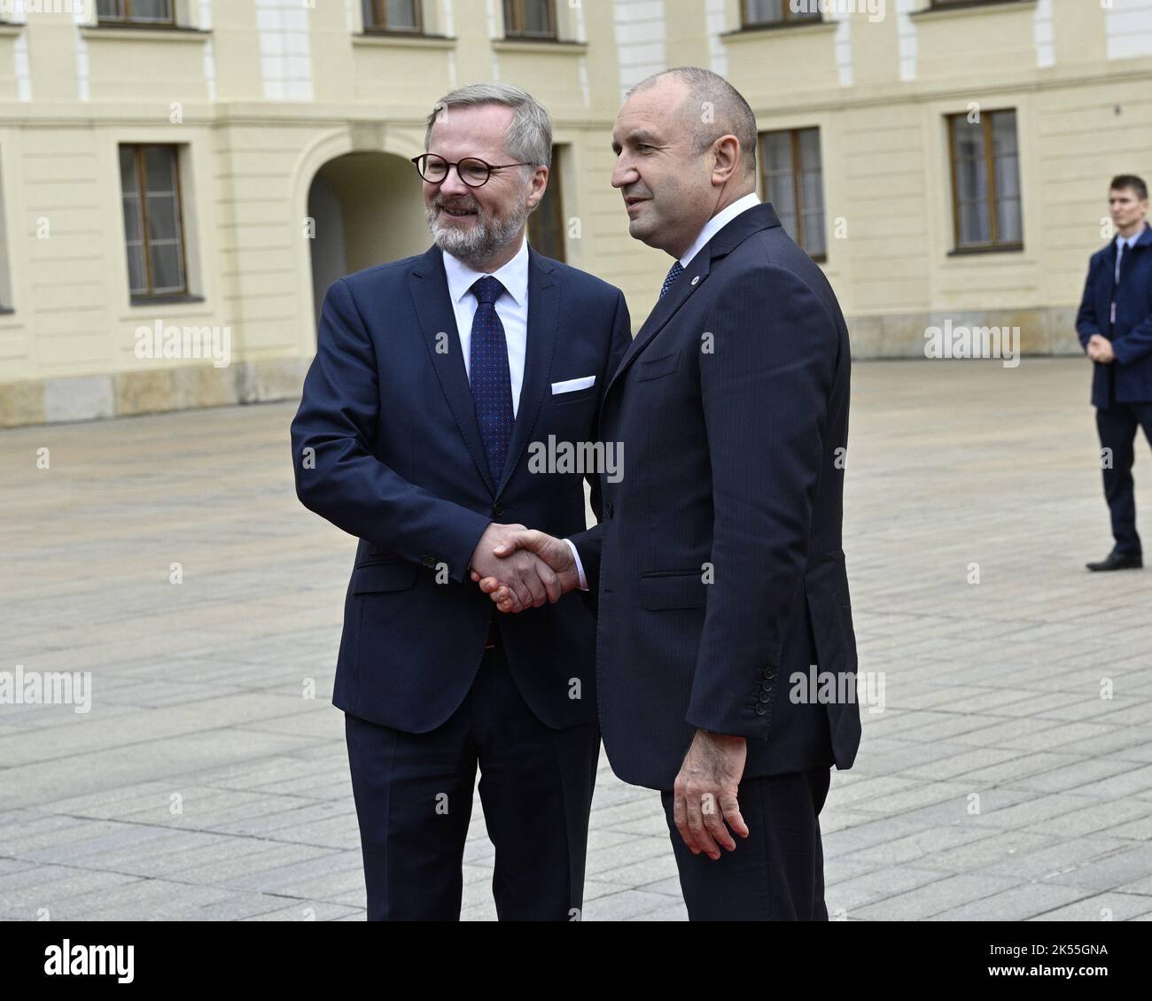 Prague, Cr. 06th Oct, 2022. Czech Prime Minister Petr Fiala, left ...