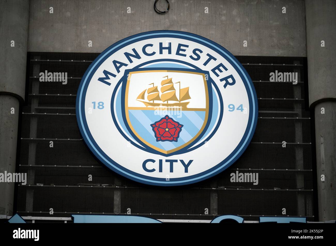 Manchester, UK. 05th Oct, 2022. The Manchester City badge seen on ...