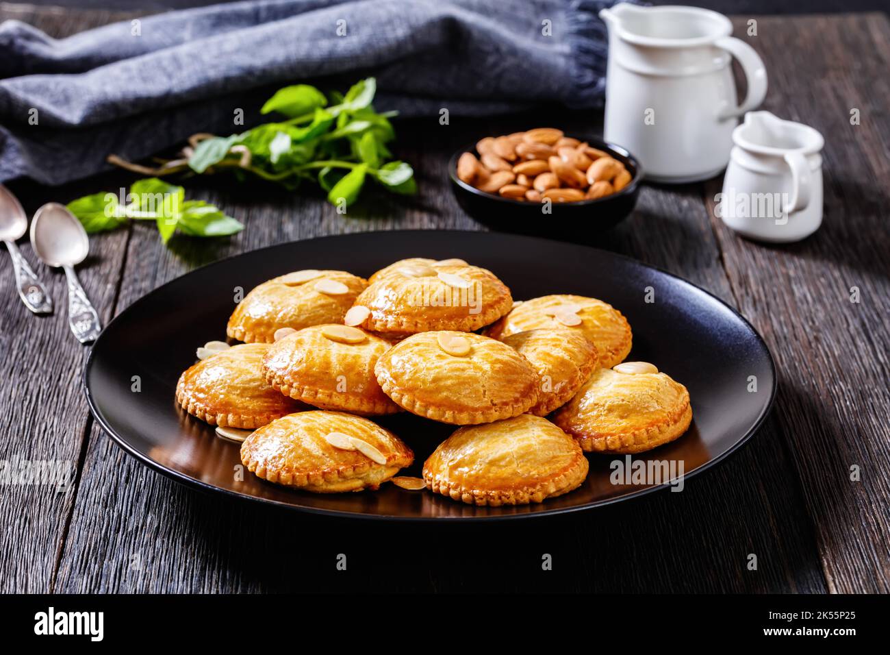 almond butter cookies filled with marzipan and almonds nuts paste ...