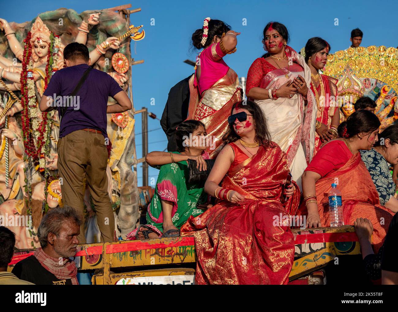 Kolkata, India. 06th Oct, 2022. Different moments of Goddess Durga ...