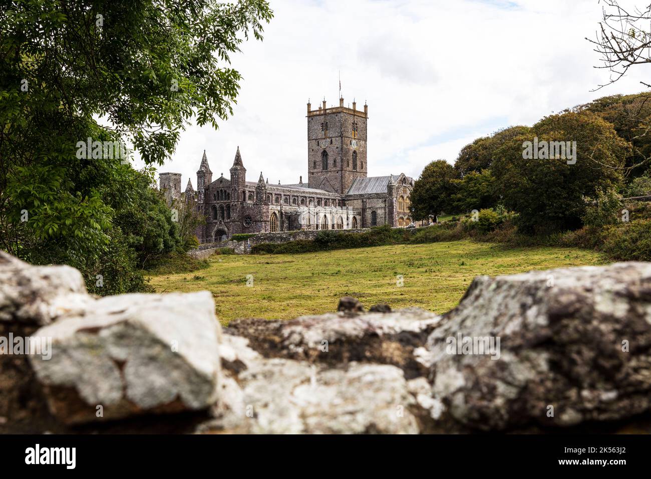 St Davids Cathedral, Pembrokeshire, Wales St Davids Cathedral (Welsh ...